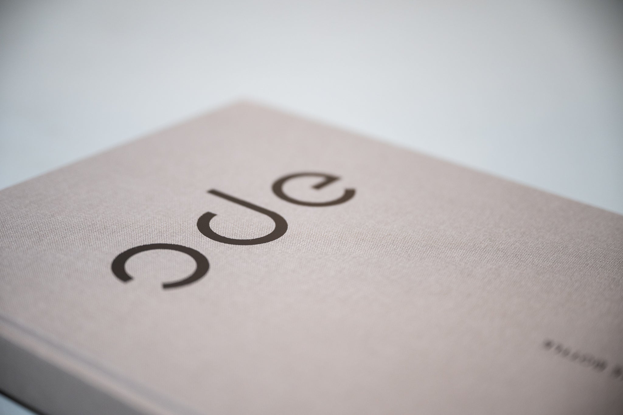 Ode to the wine bottle: A premium book with stunning wine label design ...